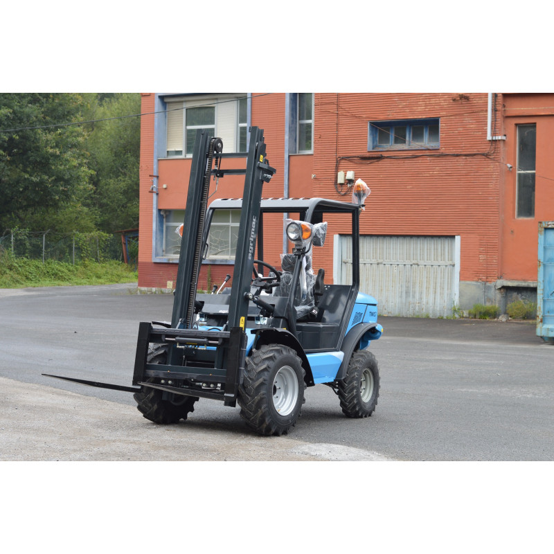 Agrimac TW17 4x4 Chariot Élévateur - Puissance et Polyvalence | DB Négoce